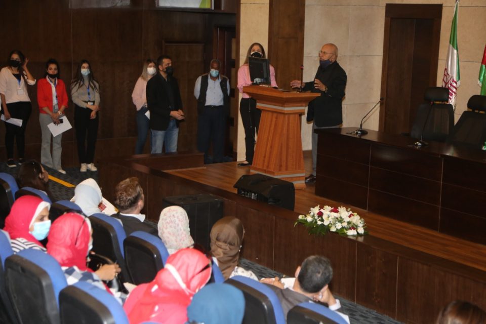 وفد مصري يطلع على تجربة جامعة البترا كنموذج للمؤسسات التعليمية الصديقة ...